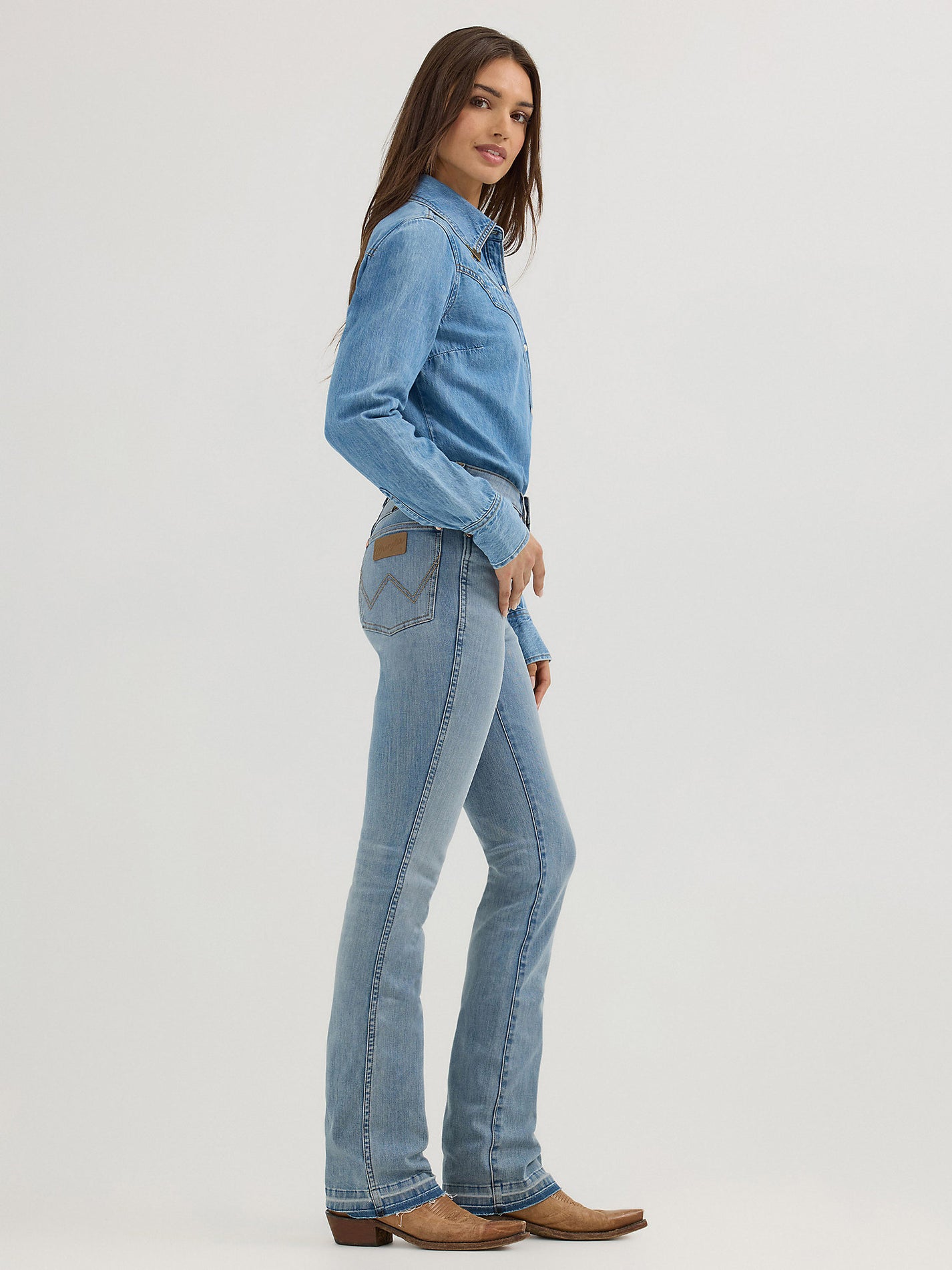 The Eden bootcut - Wrangler X Lainey Wilson Boot Huggers Raw Hem Jeans ...