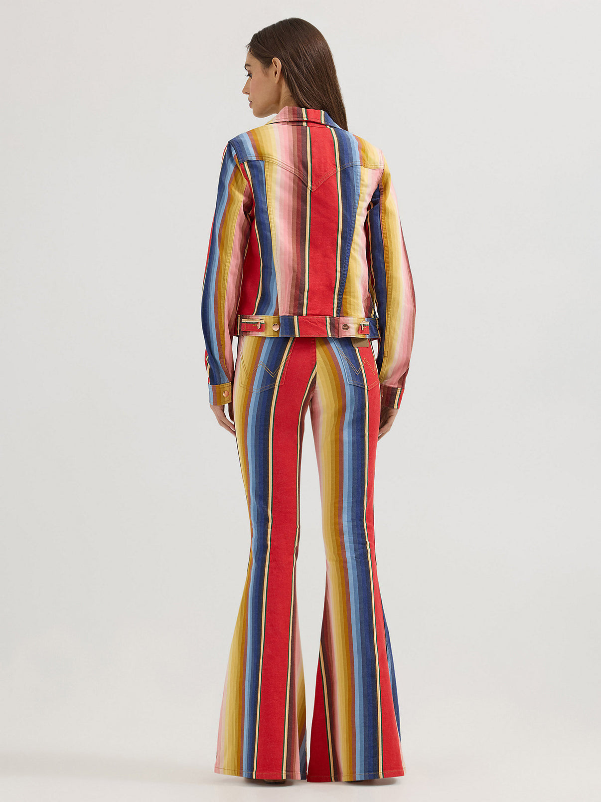 Sale Wrangler X Lainey Wilson Rodeo Serape Bell Bottom Jeans – Wiseman ...