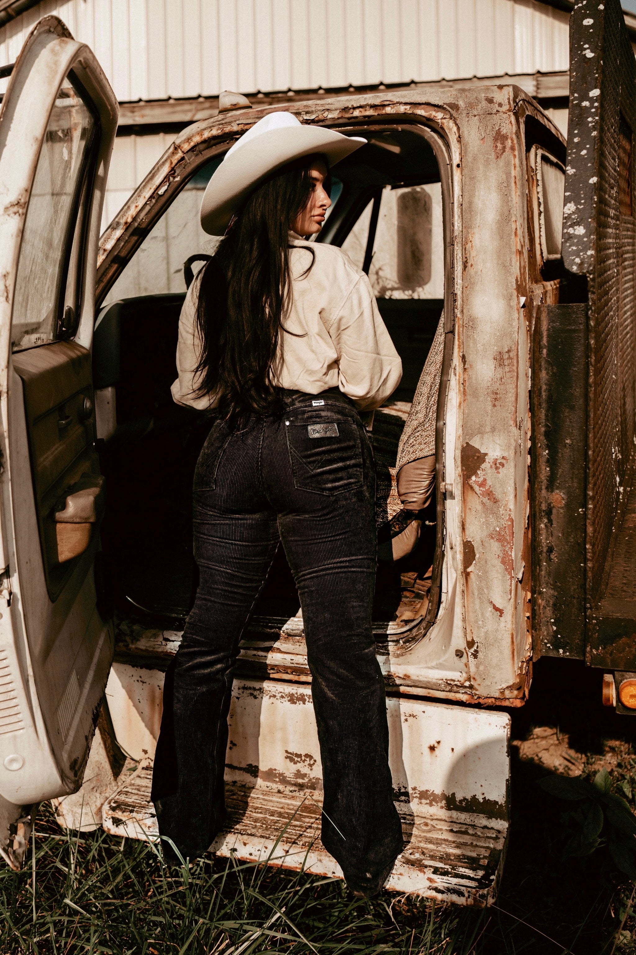 Wiseman’s & Johnny’s – Wiseman’s Western