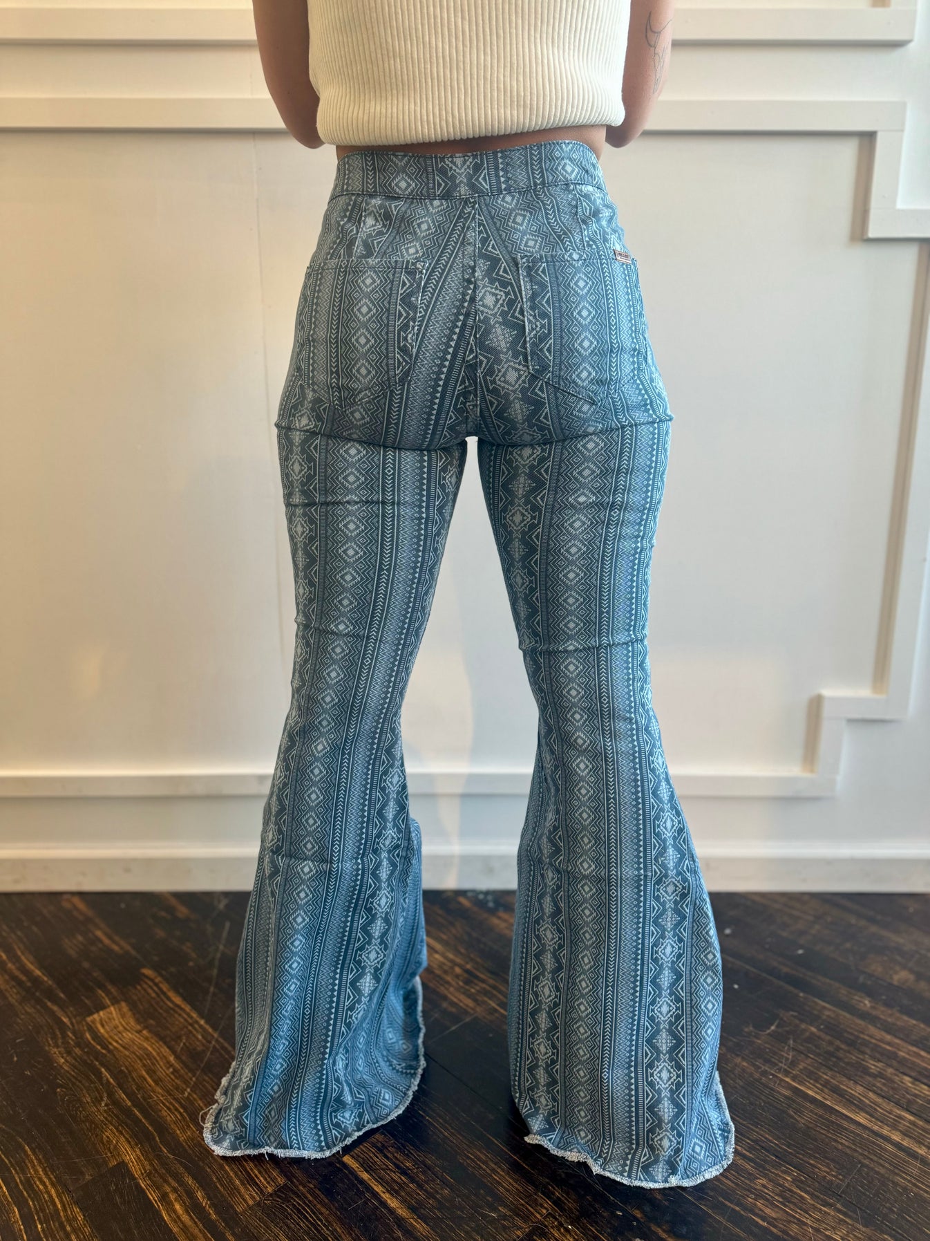 Final Sale Antique Aztec Bell Jeans – Wiseman’s Western