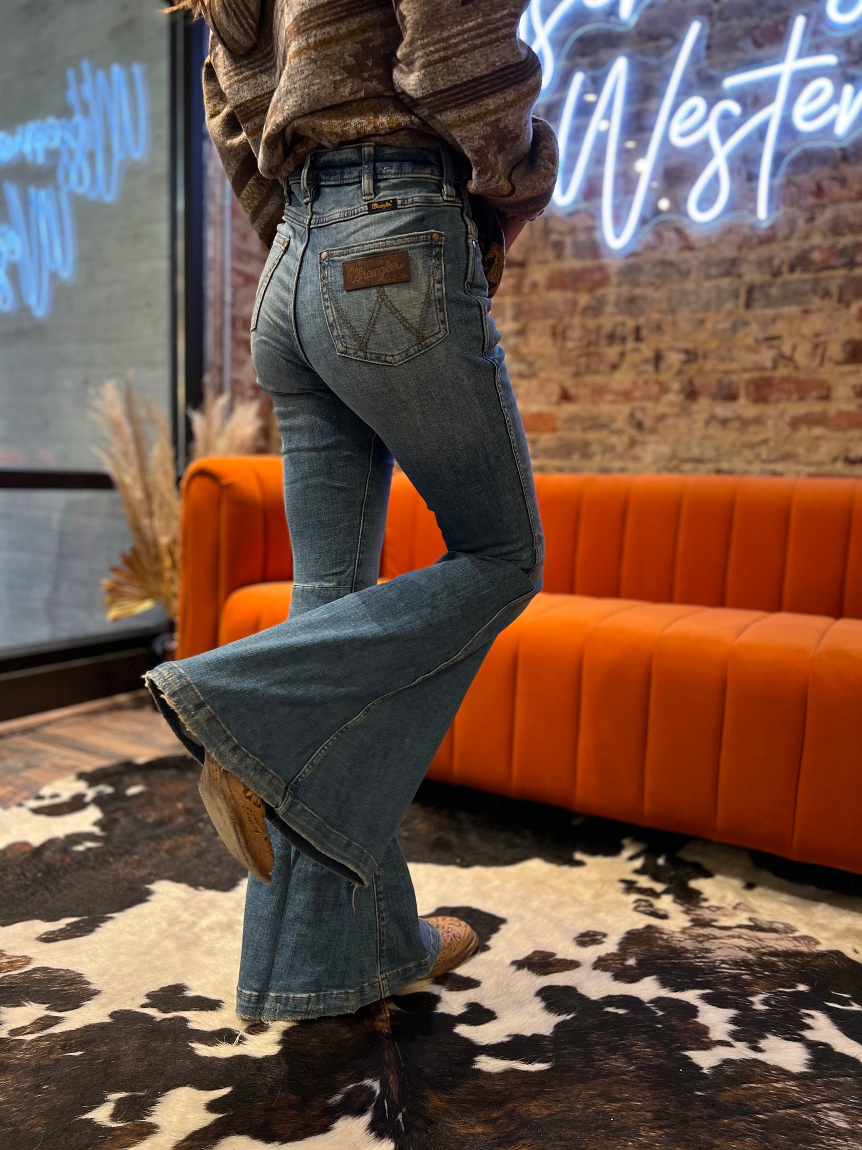 Wiseman’s & Johnny’s – Wiseman’s Western